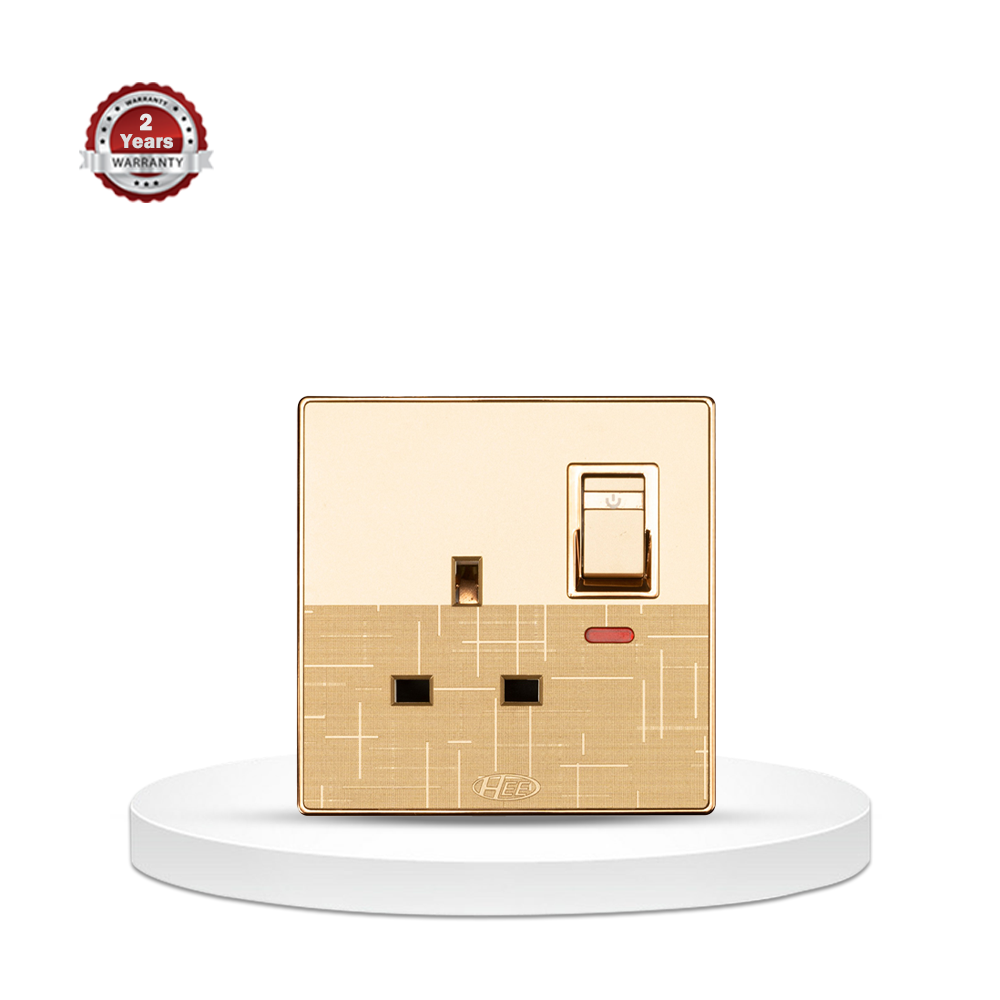 HEE Marigold 13A 3 pin Flat Socket with Switch HEE Marigold 13A 3 pin Flat Socket with Switch